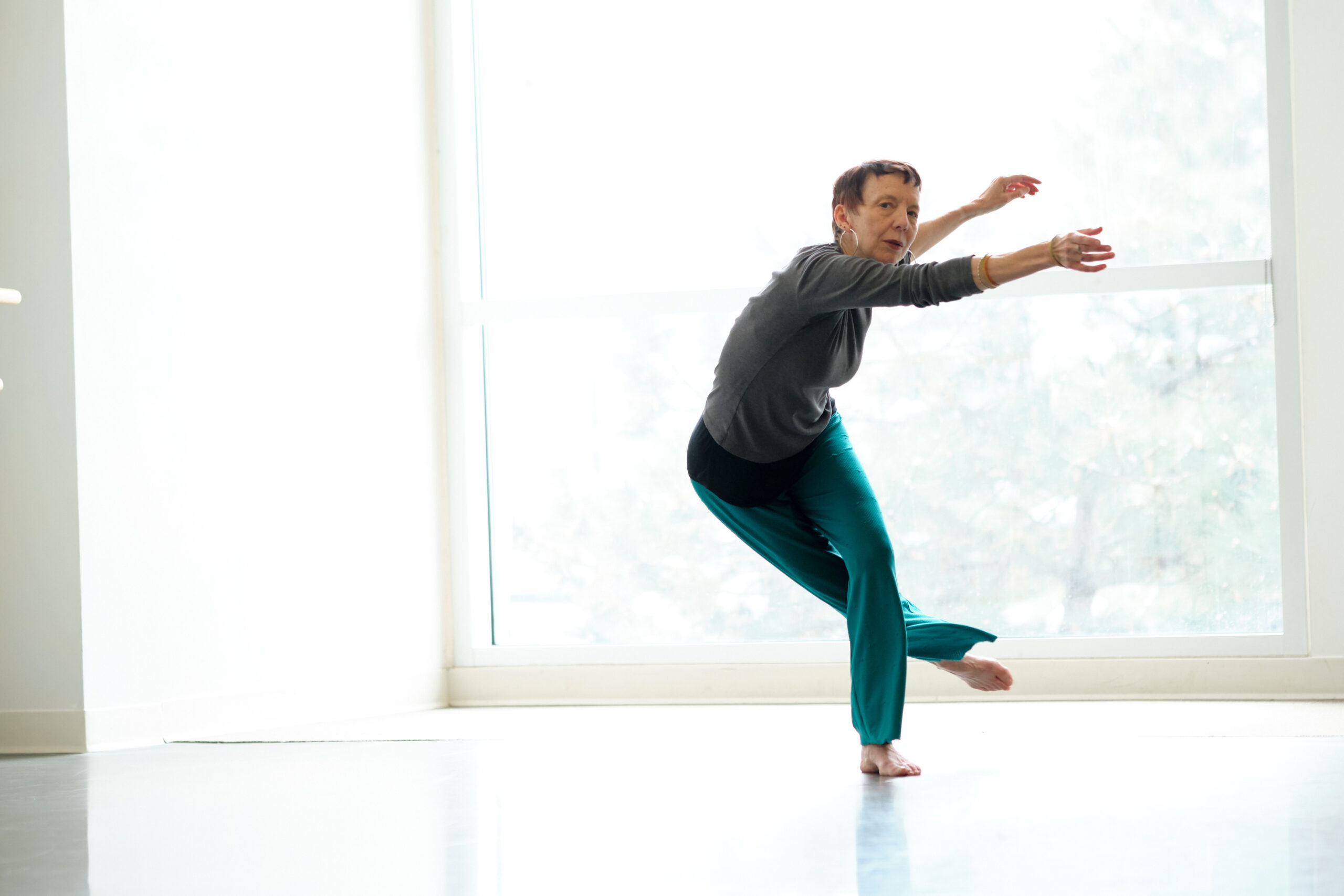 Erin Thompson Teaches Advanced Contemporary Classes in Person and on ...